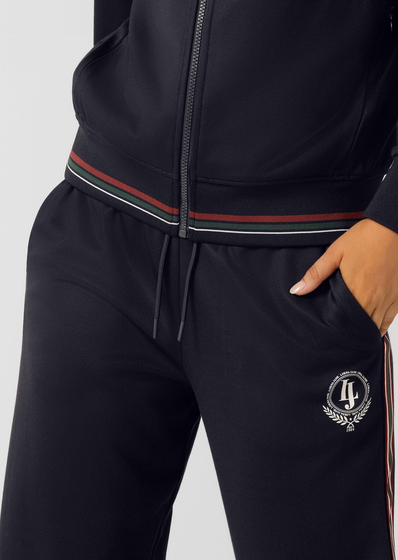 Lorna Jane – Fit & Folly