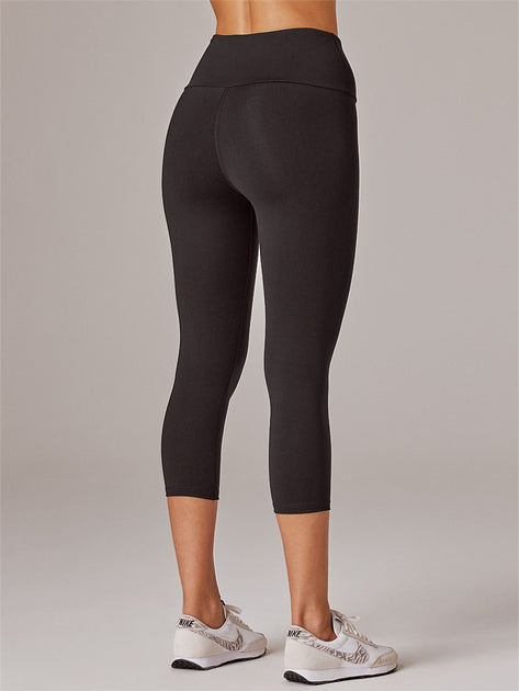 Roman WOTS 3/4 Legging 21" - Black – Fit & Folly